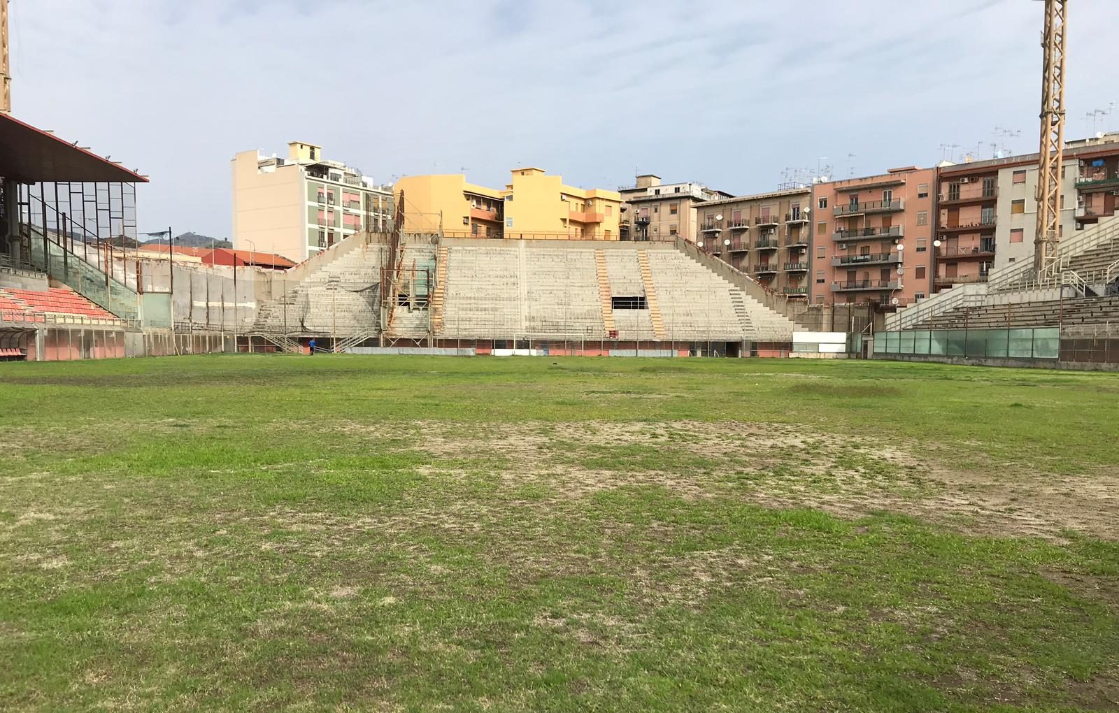 Stadi e palazzetti, quei monumenti al degrado - Lumsanews Stadi e palazzetti, quei monumenti al degrado - Lumsanews