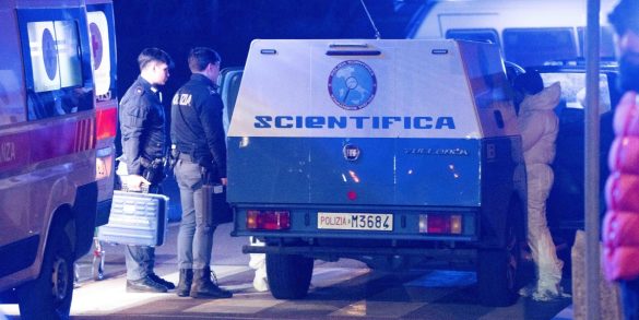 Milano, l'agente indagato per omicidio. "Mi ha puntato la pistola e ho ...